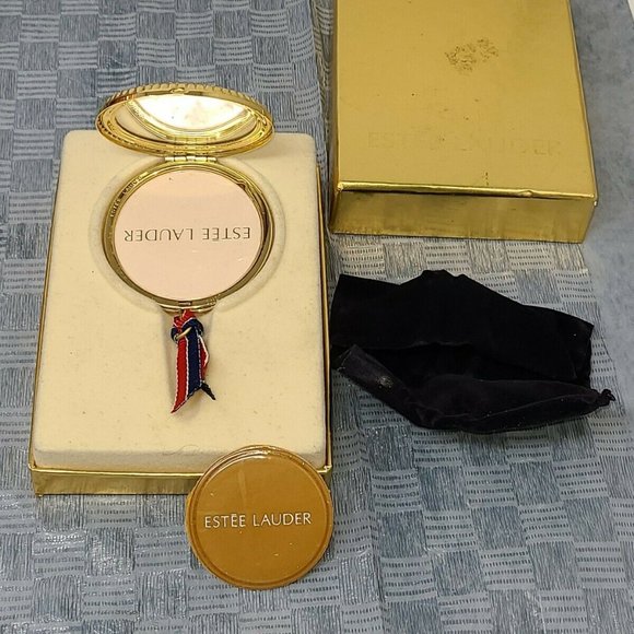 Estee Lauder | Makeup | Vintage Estee Lauder The Victory Compact ...